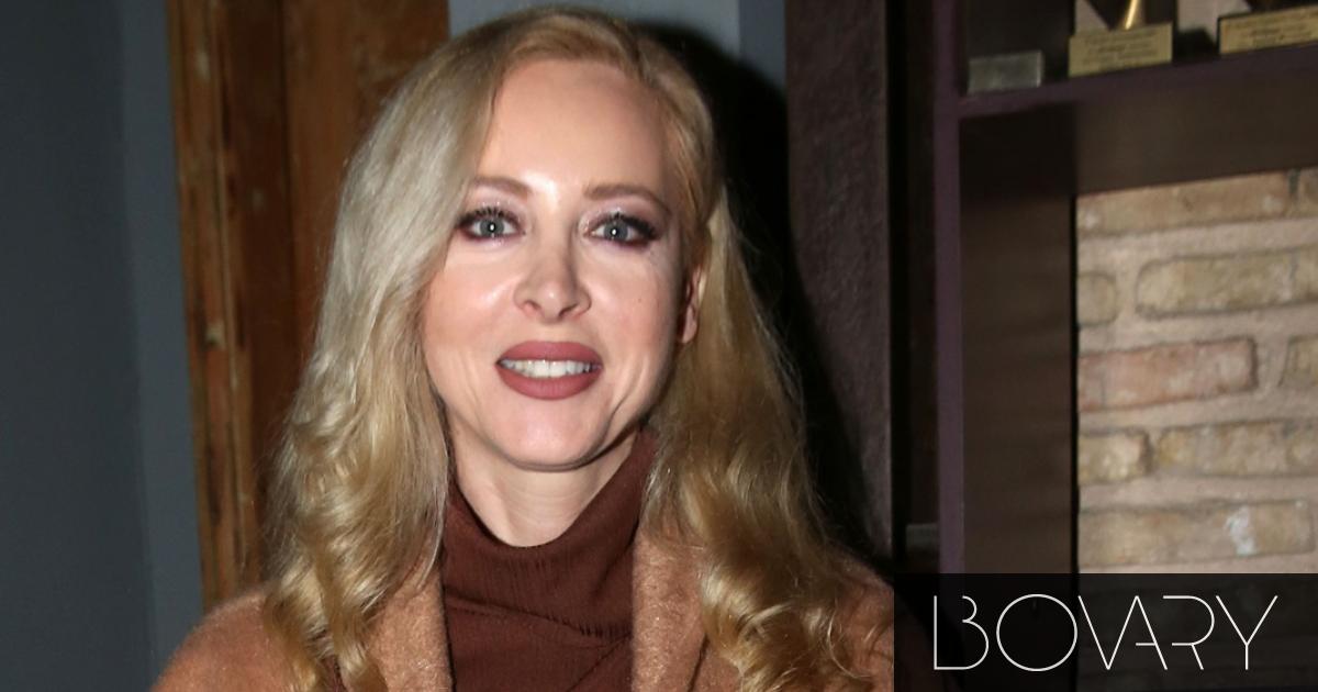 Η Φαίη Ξυλά υιοθέτησε την hot τάση της σεζόν -Με σύνολο σε αποχρώσεις του καφέ στο θέατρο | BOVARY